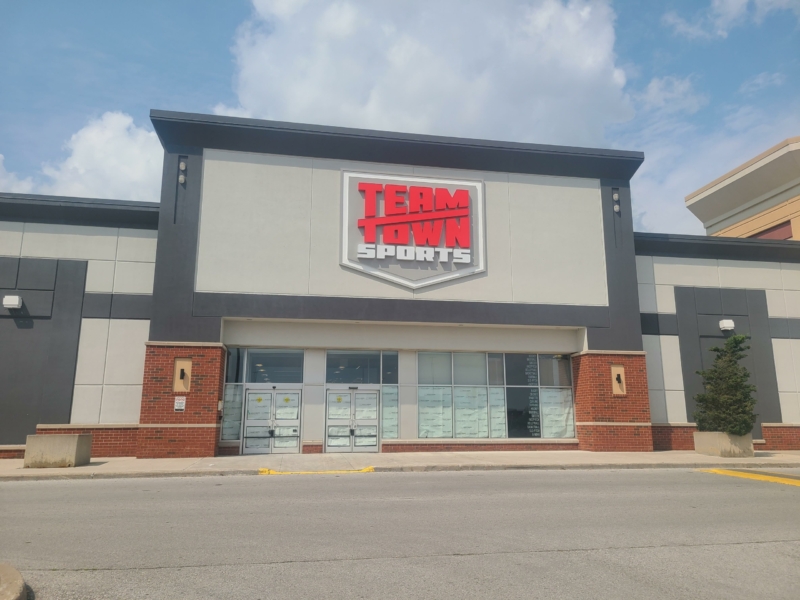 Team Town Sports Mississauga – Royalty General Construction