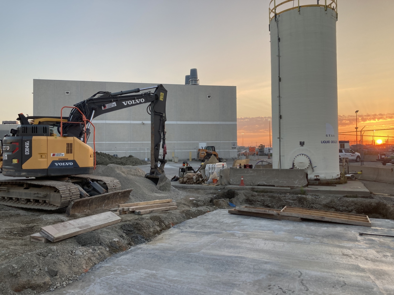 GTAA Potassium Acetate Tanks – Royalty General Construction